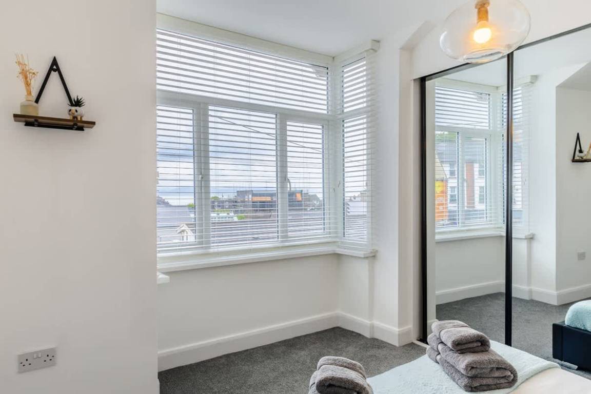 House ∙ 2 Bedrooms ∙ 5 Guests - Swansea, UK