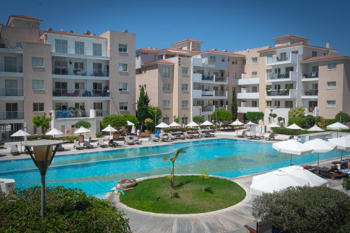 93 M² Apartment ∙ 2 Bedrooms ∙ 6 Guests - Páfosz