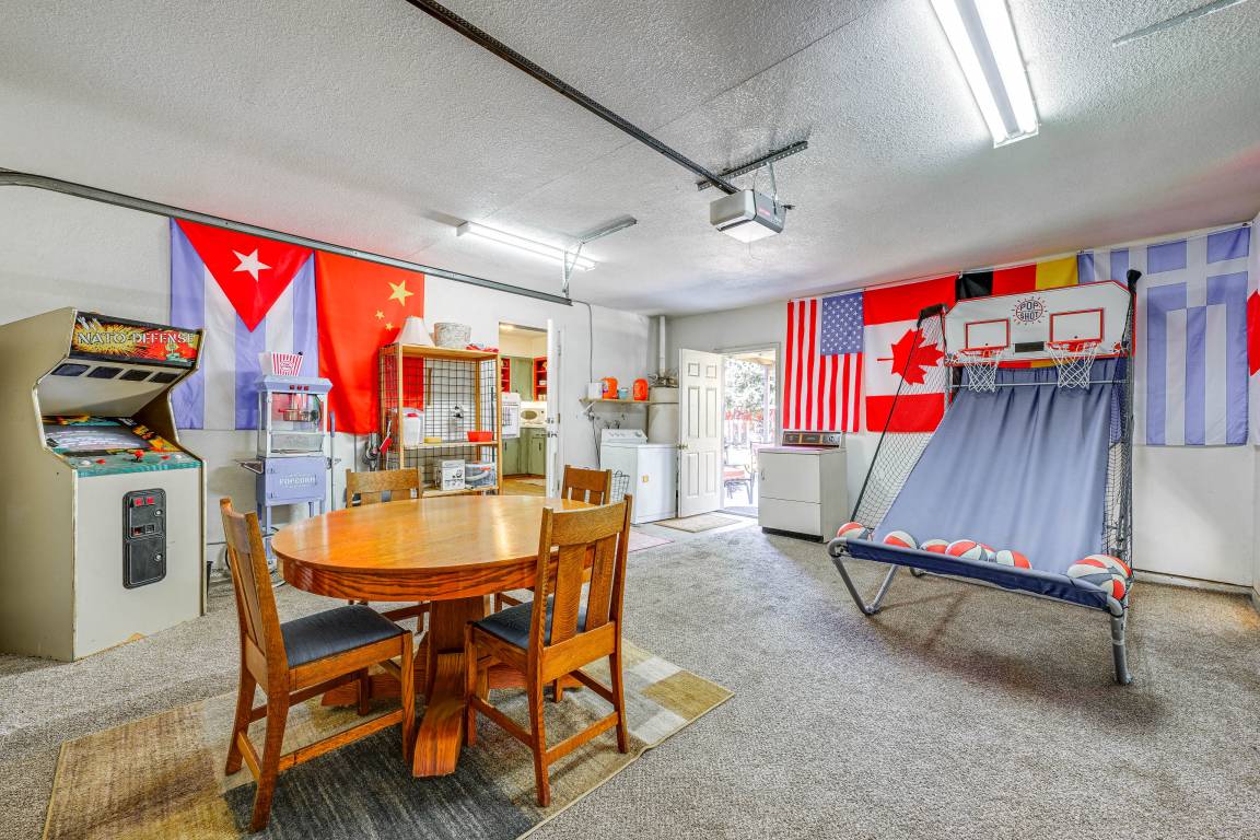 91 M² House ∙ 3 Bedrooms ∙ 9 Guests - Clovis, CA