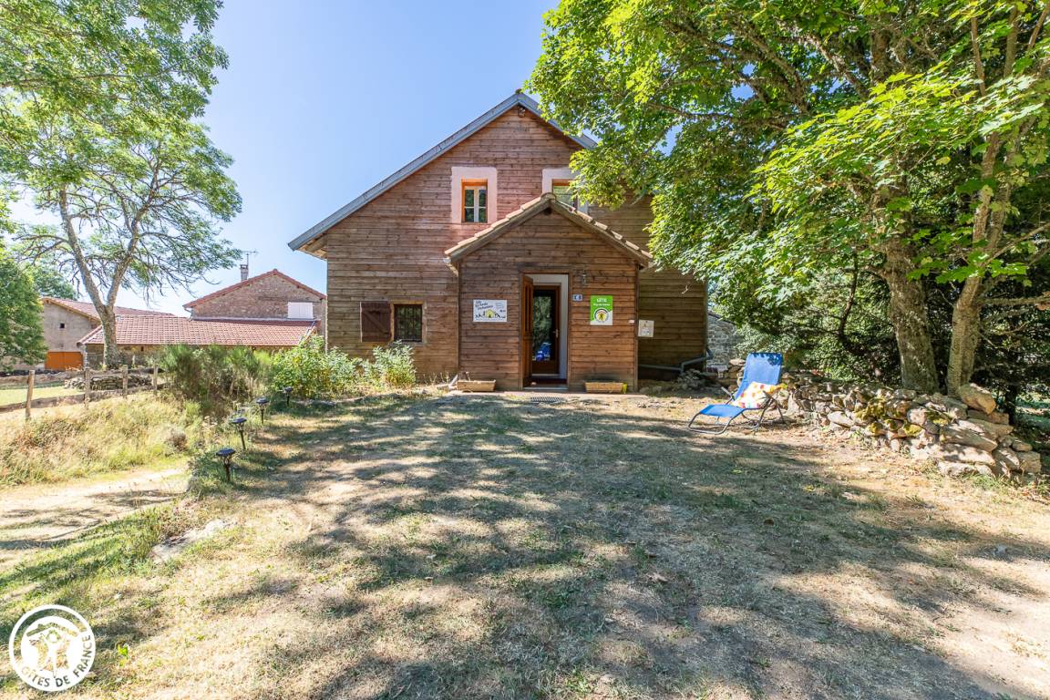 100 M² Gîte ∙ 3 Chambres ∙ 9 Personnes - Montbrison