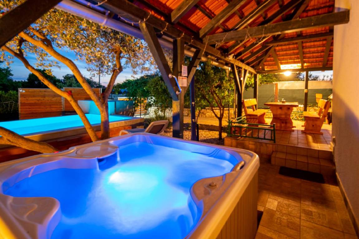 85 M² Maison De Vacances ∙ 2 Chambres ∙ 5 Personnes - Galešnjak