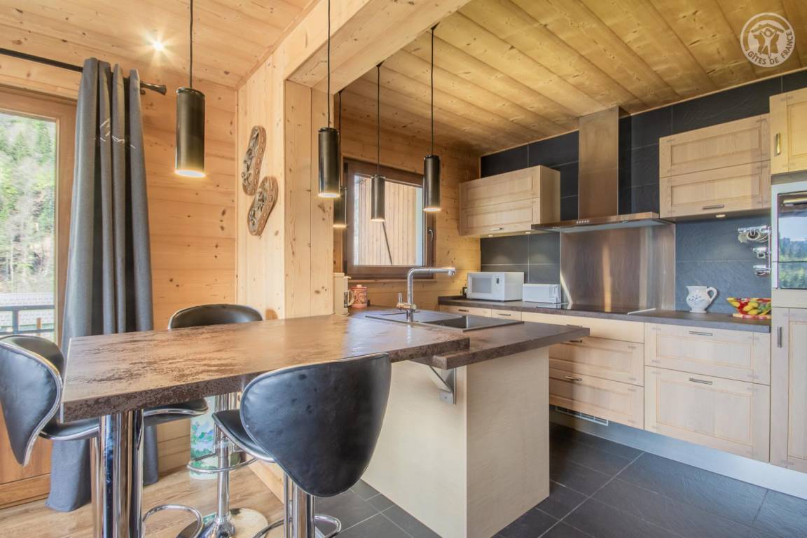 67 M² Gîte ∙ 2 Bedrooms ∙ 4 Guests - La Giettaz