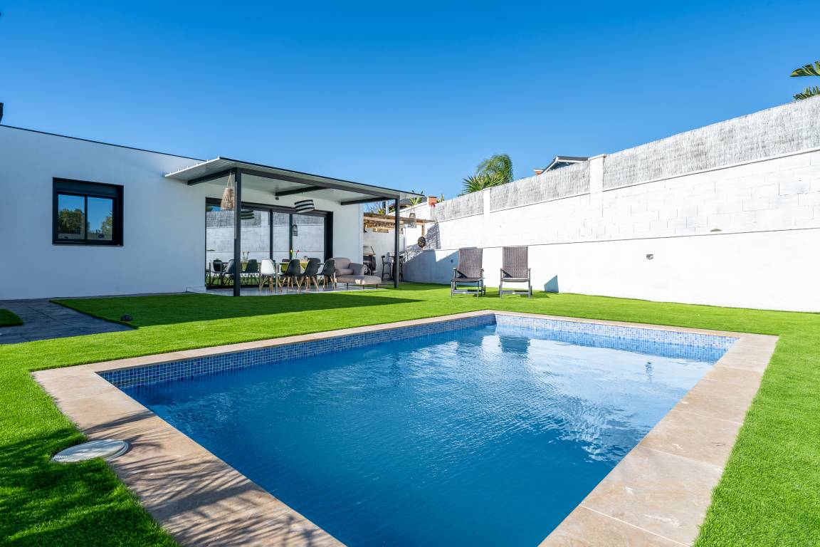 236 M² Villa ∙ 3 Schlafzimmer ∙ 6 Gäste - Coma-ruga