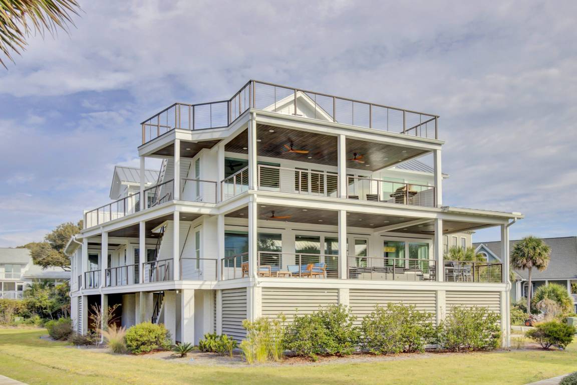 390 M² House ∙ 7 Bedrooms ∙ 12 Guests - Isle of Palms, SC