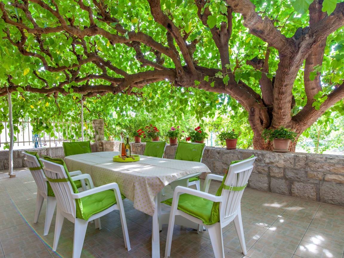 180 M² Ferienhaus ∙ 3 Schlafzimmer ∙ 5 Gäste - Solin