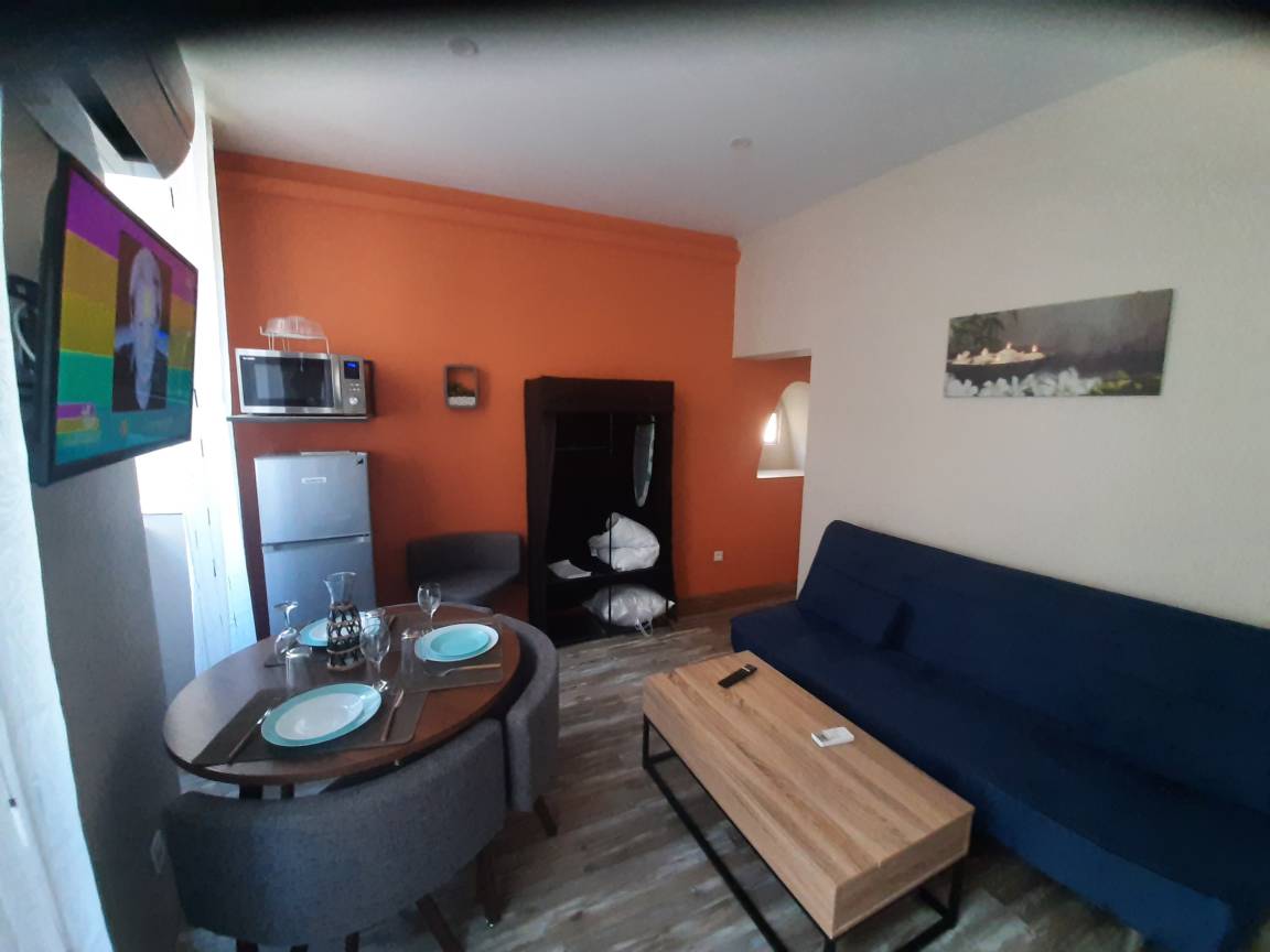 40 M² Appartement ∙ 1 Chambre ∙ 3 Personnes - Bourg-Saint-Andéol