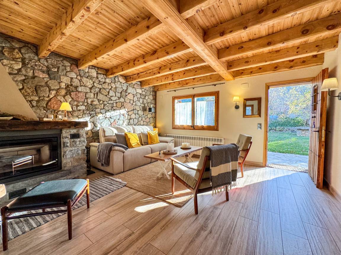 120 M² House ∙ 4 Bedrooms ∙ 8 Guests - Bagà