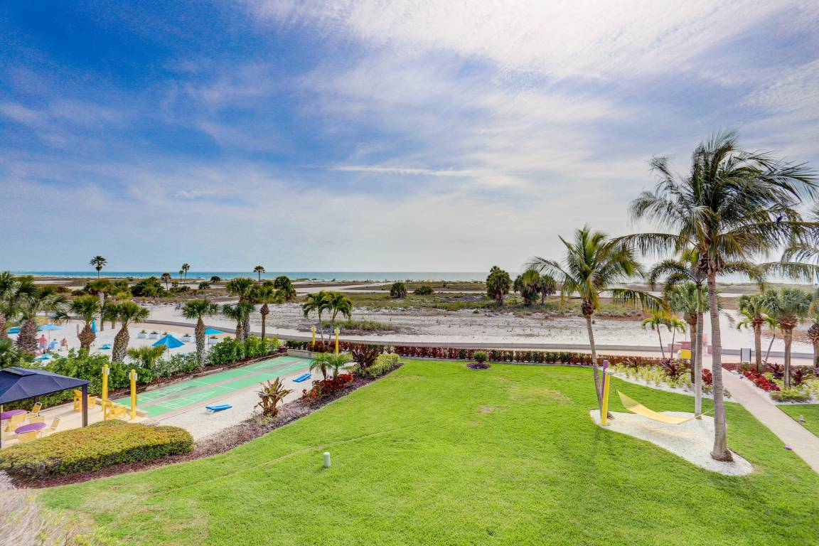 Condo ∙ 1 Bedroom ∙ 4 Guests - St. Pete Beach, FL