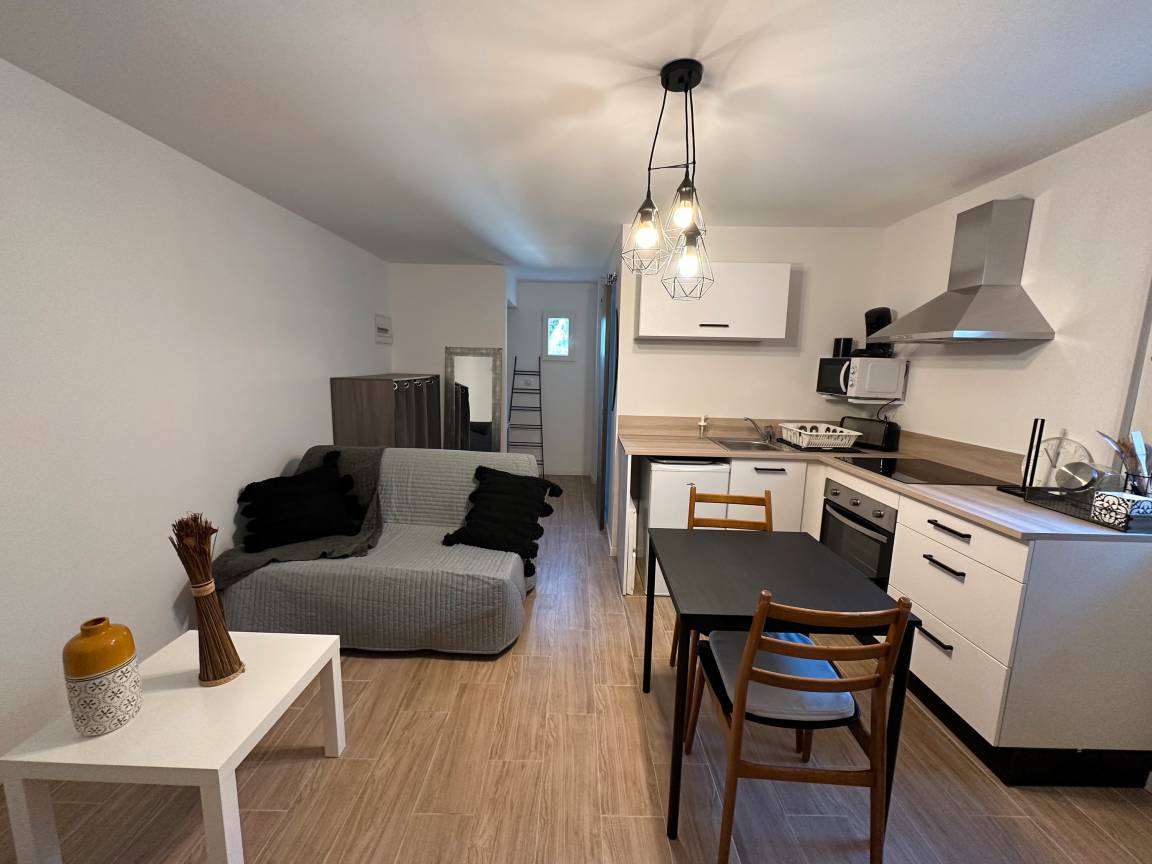 30 M² Studio ∙ 1 Chambre ∙ 2 Personnes - La Crau