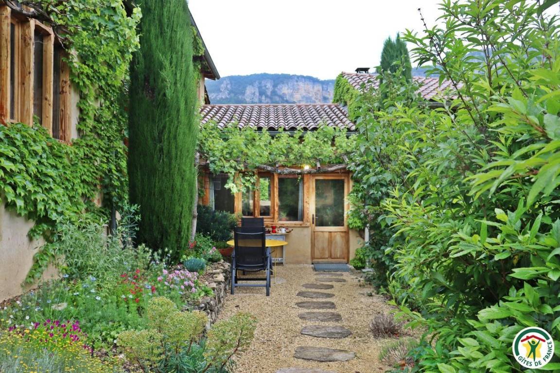55 M² Gîte ∙ 1 Bedroom ∙ 2 Guests - Crest