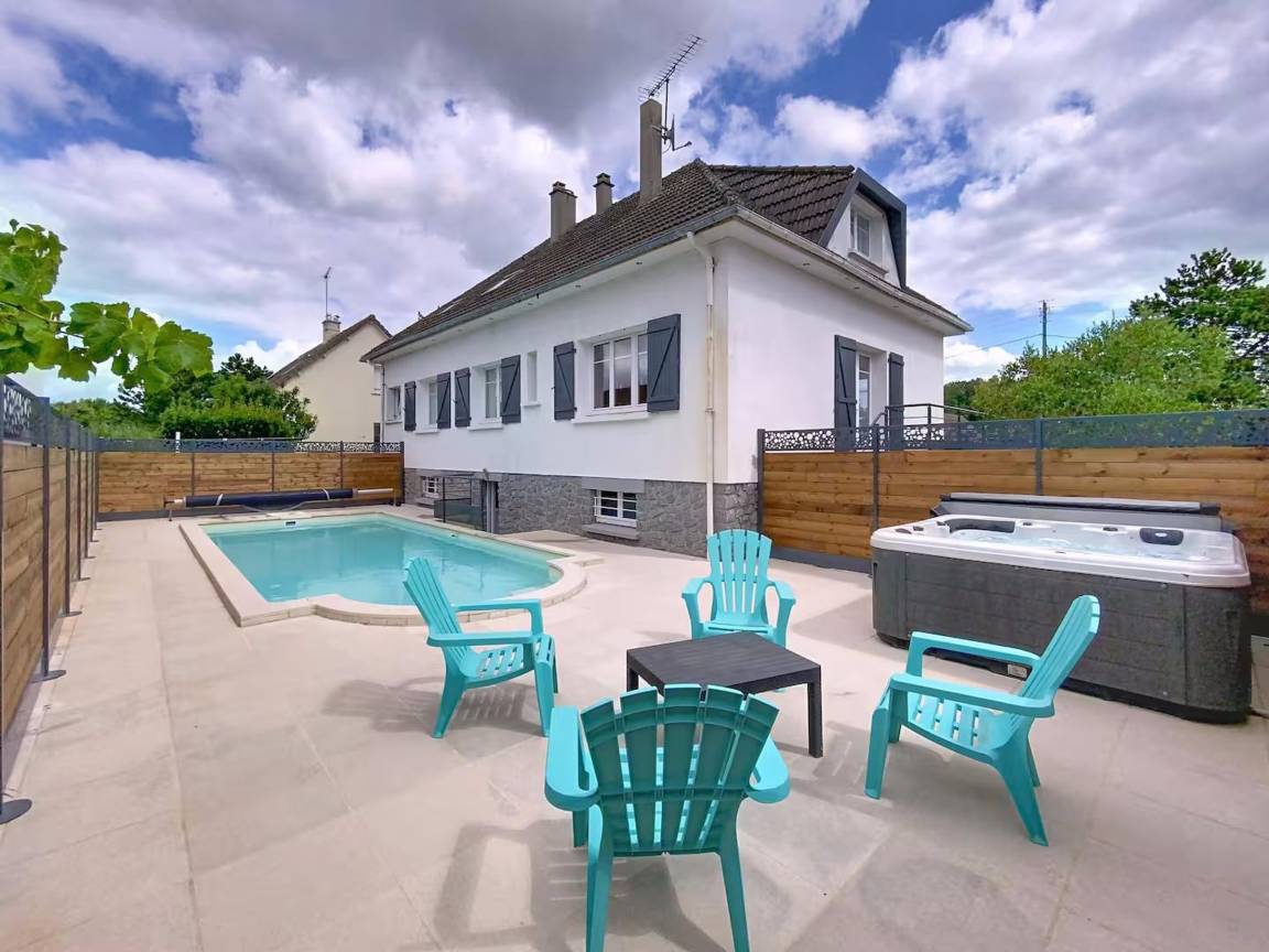 137 M² Cottage ∙ 4 Chambres ∙ 10 Personnes - Hauteville-sur-Mer