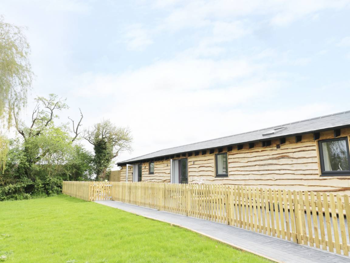 Cottage ∙ 2 Bedrooms ∙ 3 Guests - Warwickshire