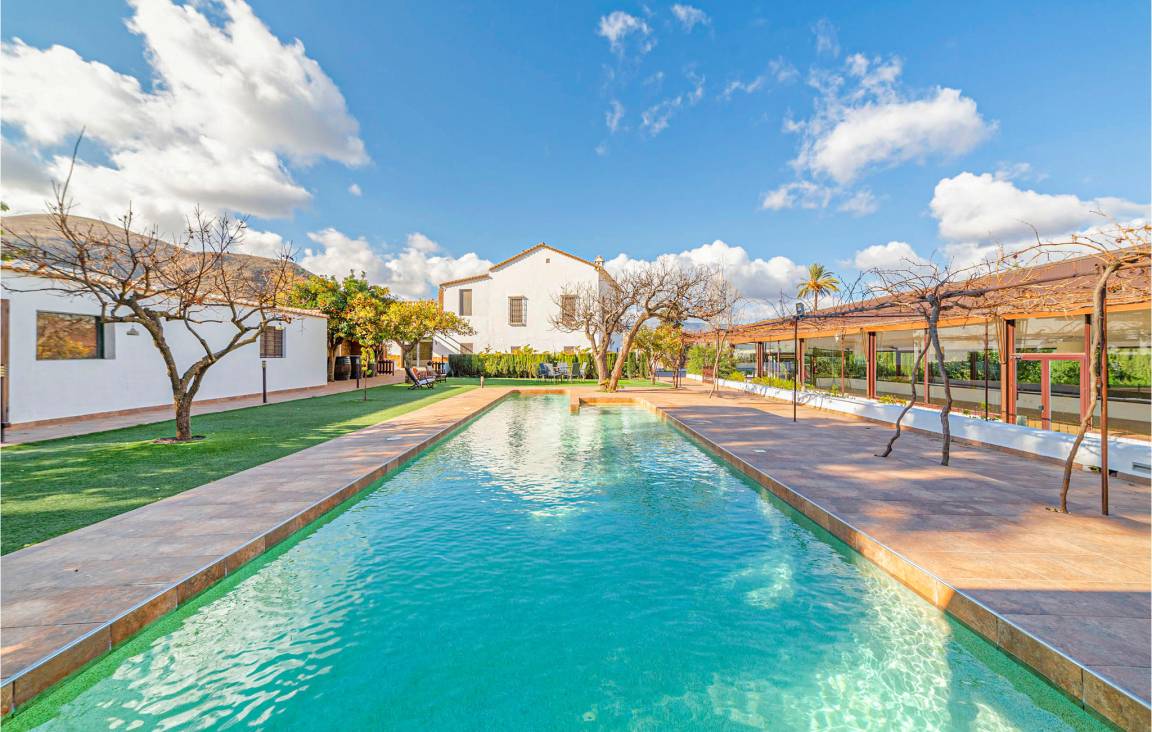 220 M² House ∙ 5 Bedrooms ∙ 13 Guests - Adra