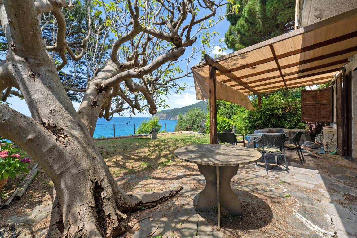90 M² Apartamento ∙ 1 Habitación ∙ 6 Huéspedes - Moneglia