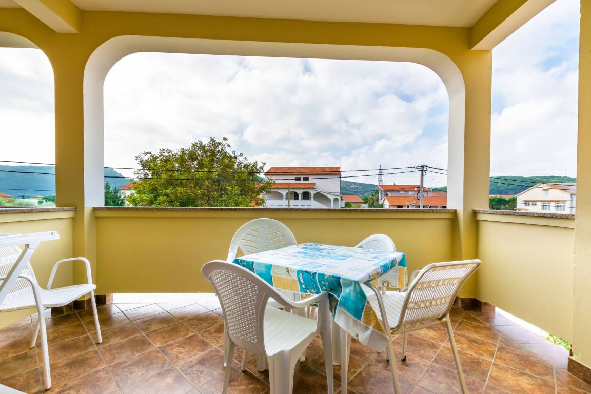 66 M² Apartment ∙ 2 Bedrooms ∙ 5 Guests - Lopar