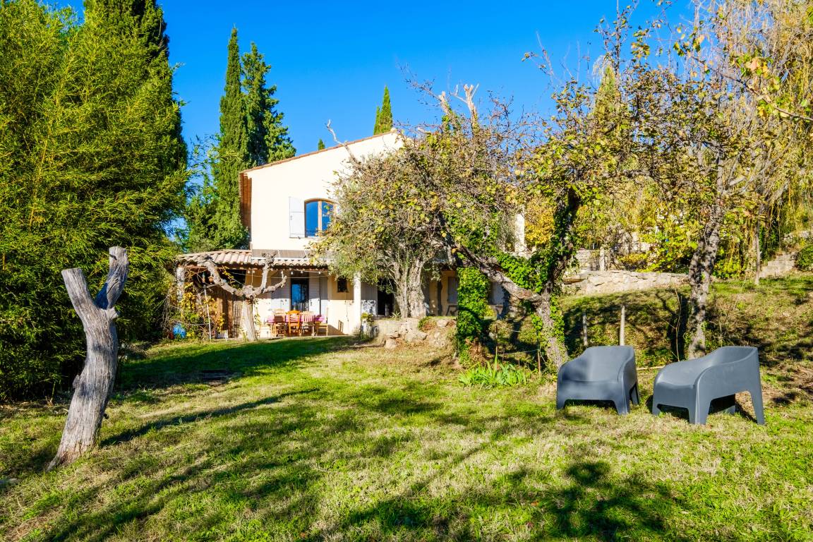 125 M² Villa ∙ 4 Chambres ∙ 10 Personnes - Montauroux