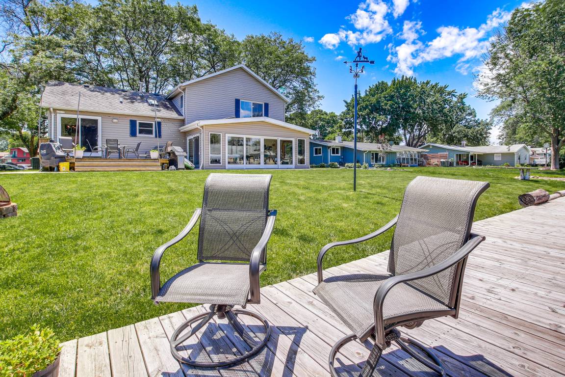 202 M² House ∙ 3 Bedrooms ∙ 8 Guests - Oshkosh, WI