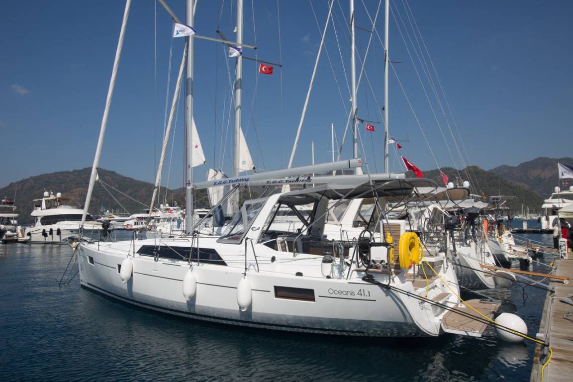 12 M² Houseboat ∙ 2 Bedrooms ∙ 4 Guests - Göcek