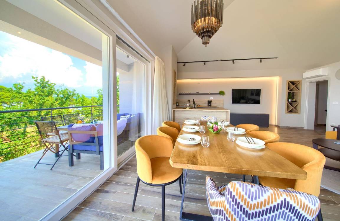 140 M² Apartment ∙ 3 Bedrooms ∙ 8 Guests - Malinska
