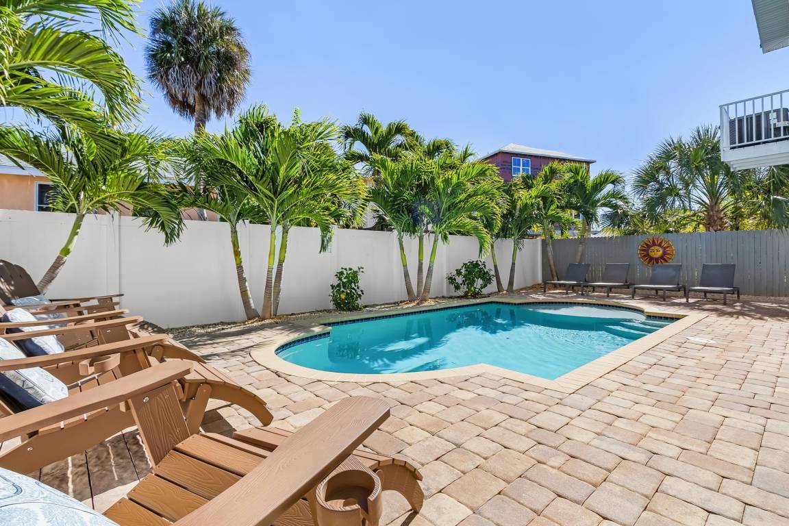 117 M² House ∙ 3 Bedrooms ∙ 8 Guests - Fort Myers Beach, FL