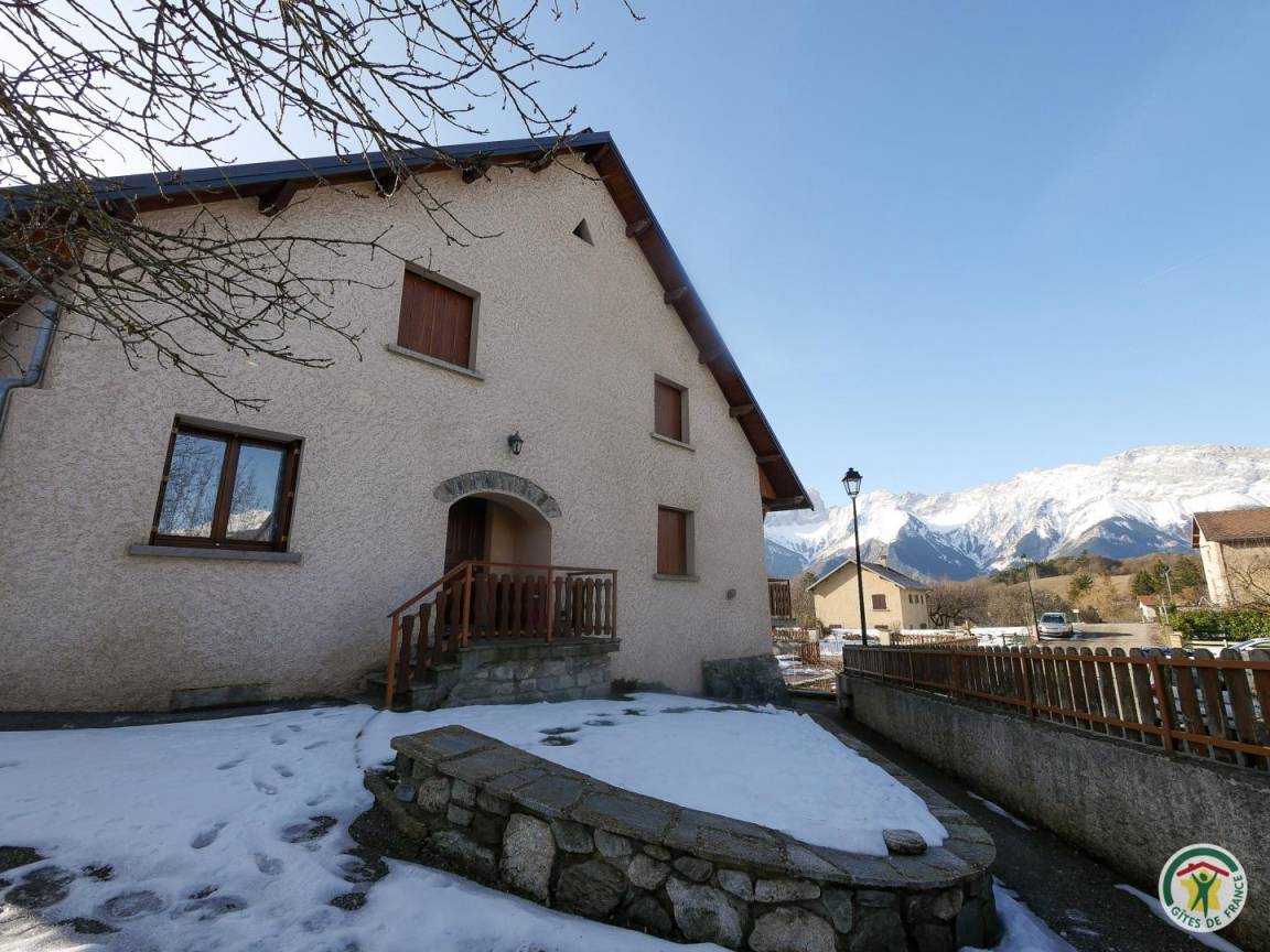 83 M² Gîte ∙ 2 Chambres ∙ 5 Personnes - Hautes-Alpes