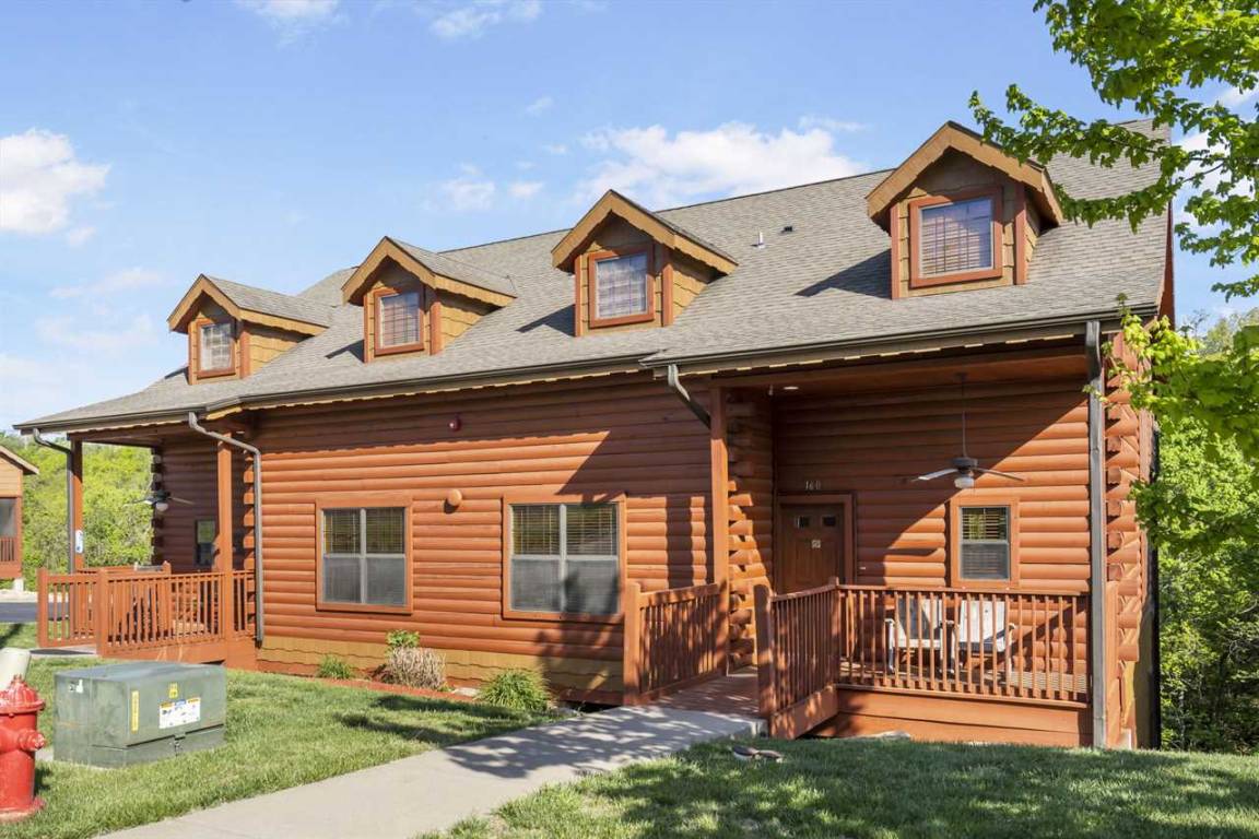 197 M² Cabin ∙ 4 Bedrooms ∙ 15 Guests - Branson, MO