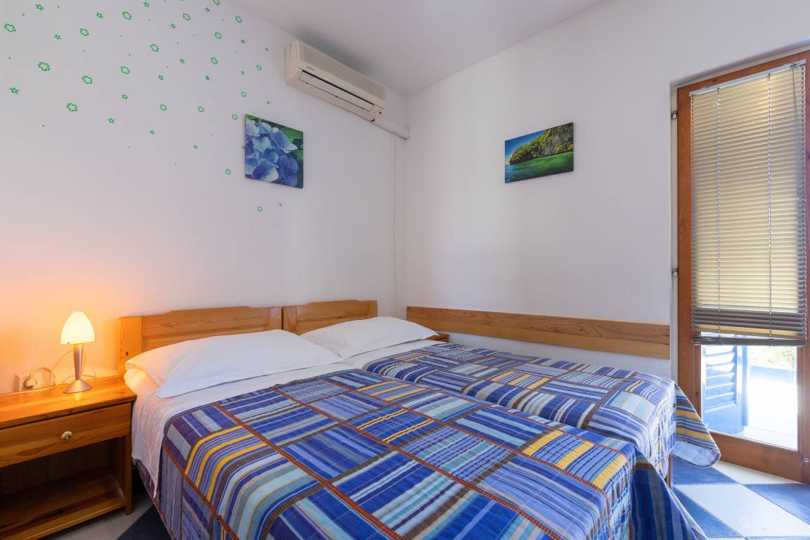 15 M² Monolocale ∙ 1 Camera Da Letto ∙ 2 Ospiti - Drvenik