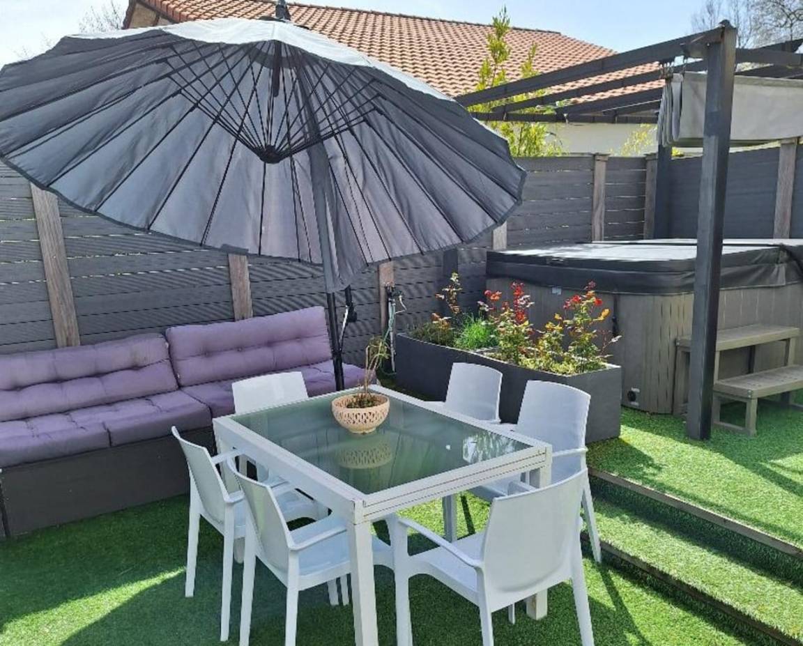 90 M² Maison De Vacances ∙ 2 Chambres ∙ 5 Personnes - Biganos