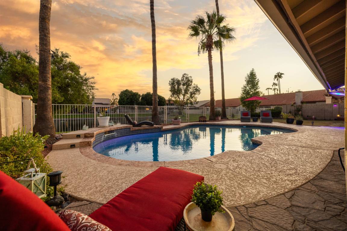 201 M² House ∙ 3 Bedrooms ∙ 6 Guests - Peoria, AZ