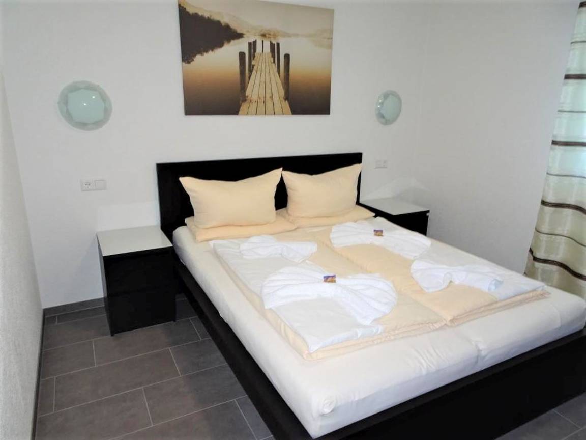 86 M² Apartamento ∙ 2 Habitaciones ∙ 8 Huéspedes - Rust