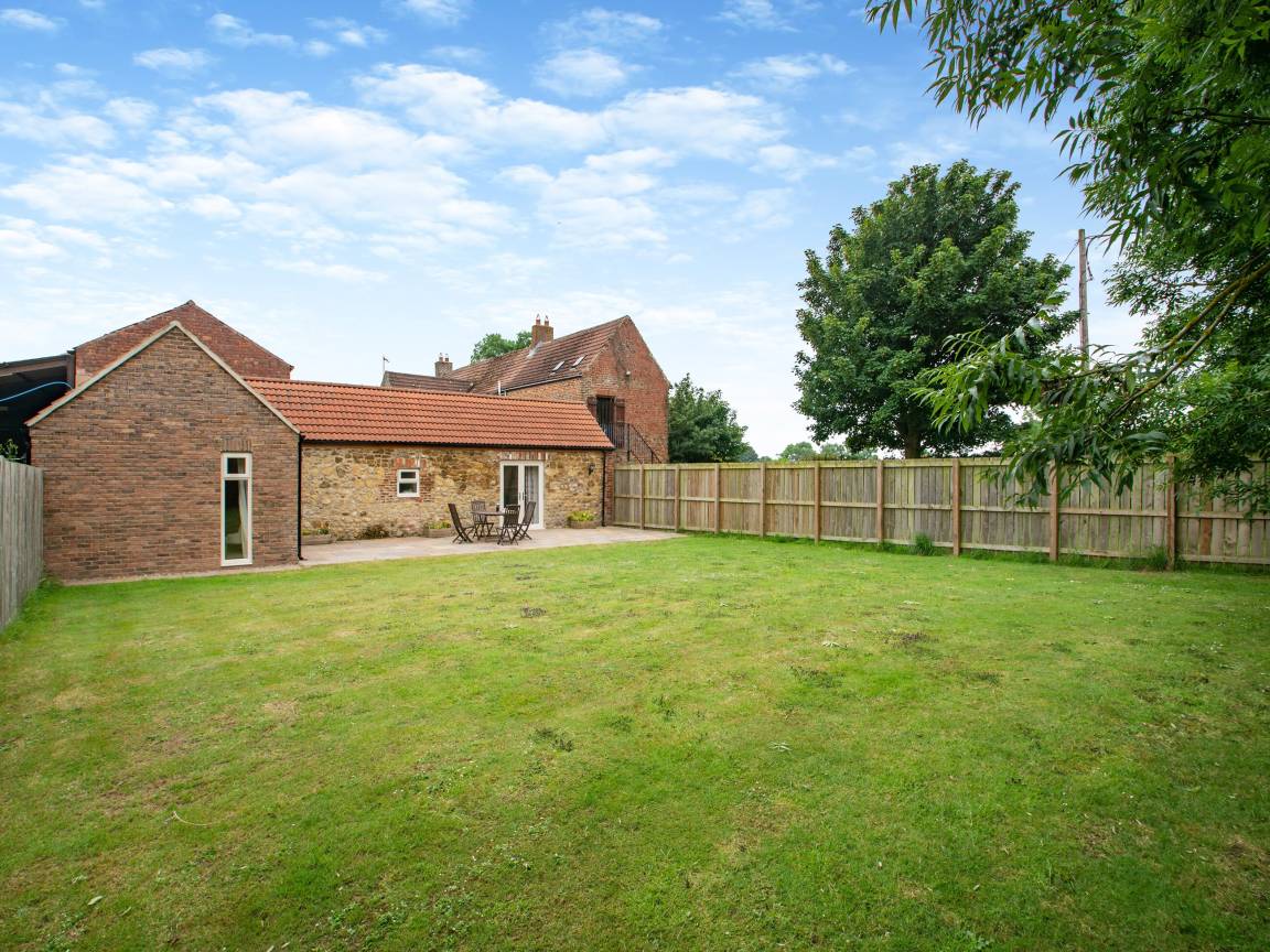 Cottage ∙ 2 Bedrooms ∙ 4 Guests - Durham