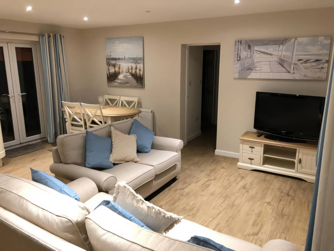 Cottage ∙ 2 Bedrooms ∙ 4 Guests - Prestatyn