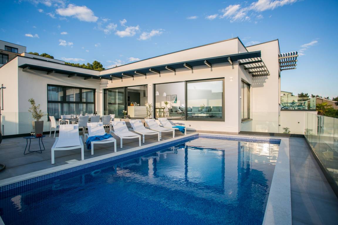 Villa ∙ 4 Schlafzimmer ∙ 8 Gäste - Trogir