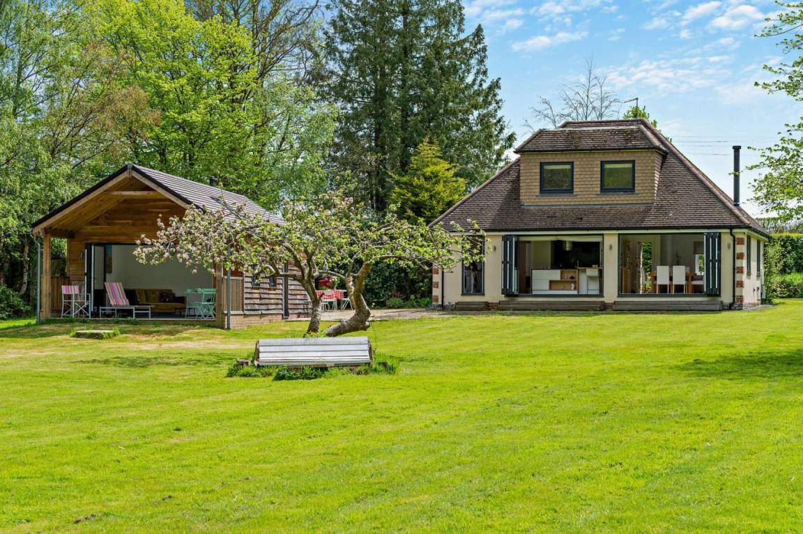 Cottage ∙ 3 Bedrooms ∙ 6 Guests - Tenterden