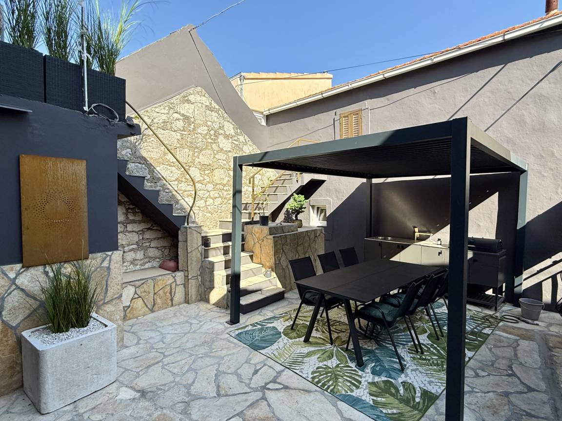 80 M² House ∙ 2 Bedrooms ∙ 4 Guests - Sukošan