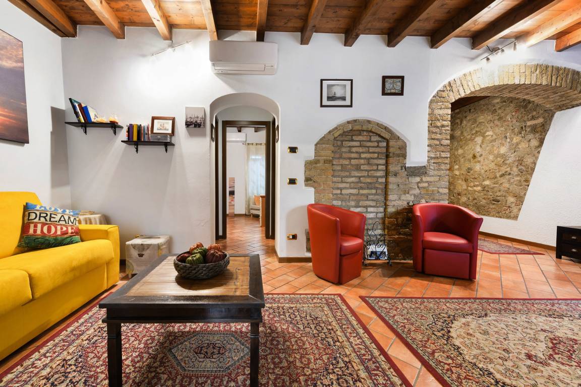 94 M² Apartment ∙ 2 Bedrooms ∙ 6 Guests - Salò