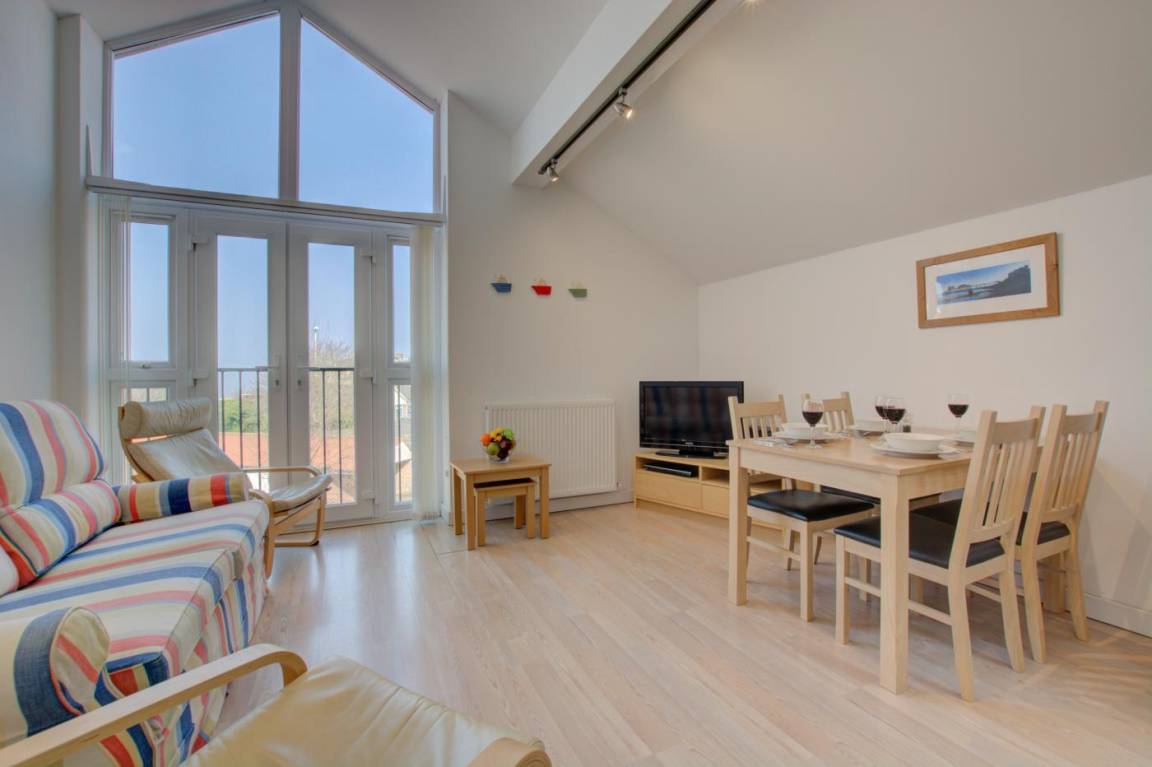 코티지 (자연 속의 작은 별장) ∙ 침실 3개 ∙ 게스트 4명 - 크로머