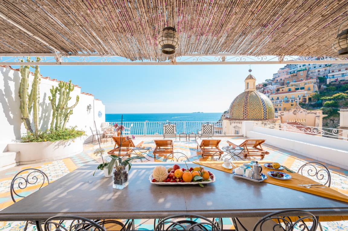 180 M² Villa ∙ 4 Bedrooms ∙ 10 Guests - Positano
