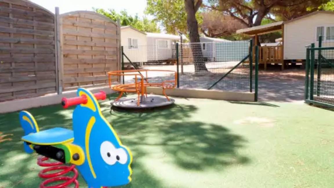 26 M² Camping ∙ 2 Chambres ∙ 6 Personnes - Presqu'île de Giens