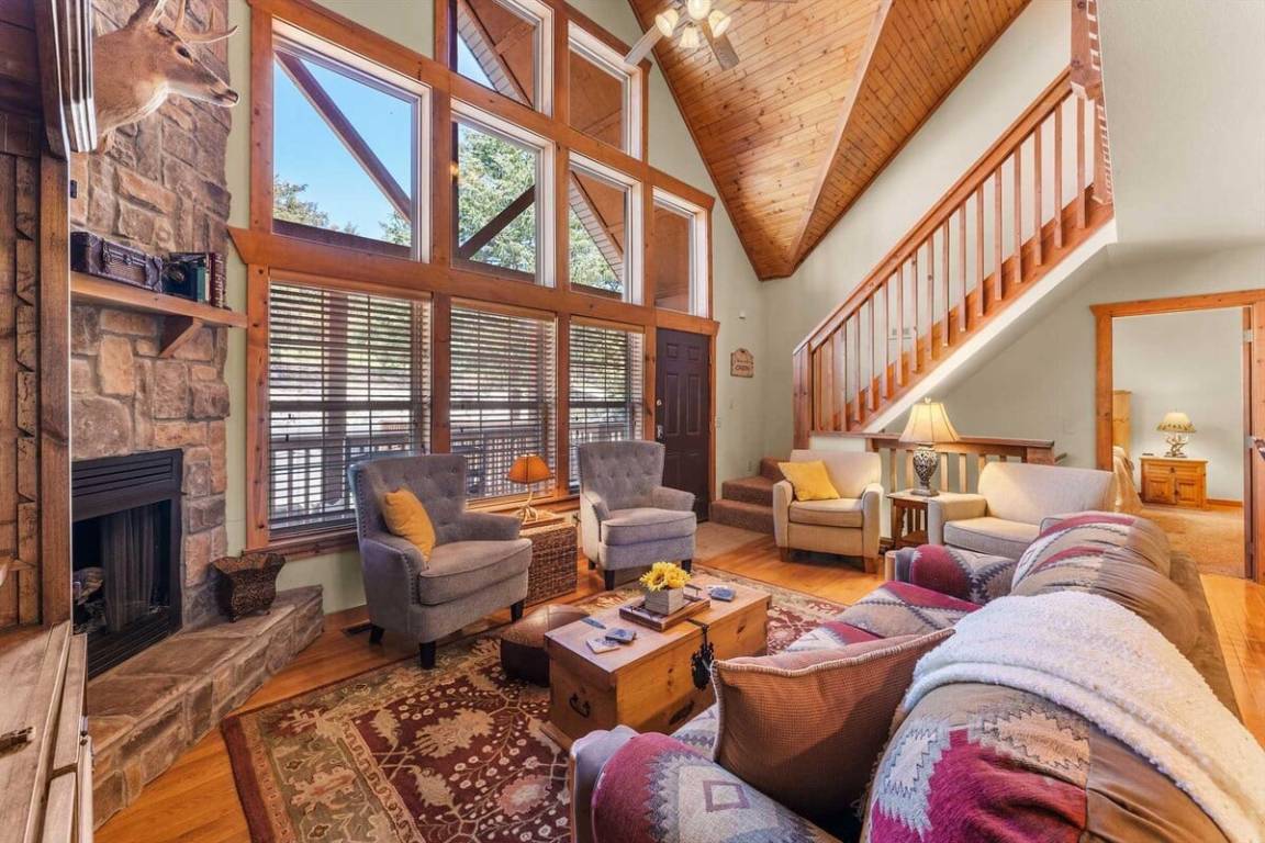 335 M² Cabin ∙ 6 Bedrooms ∙ 18 Guests - Branson, MO