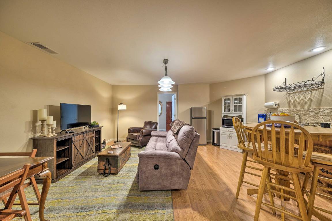 69 M² Apartment ∙ 2 Bedrooms ∙ 4 Guests - Groveland, CA