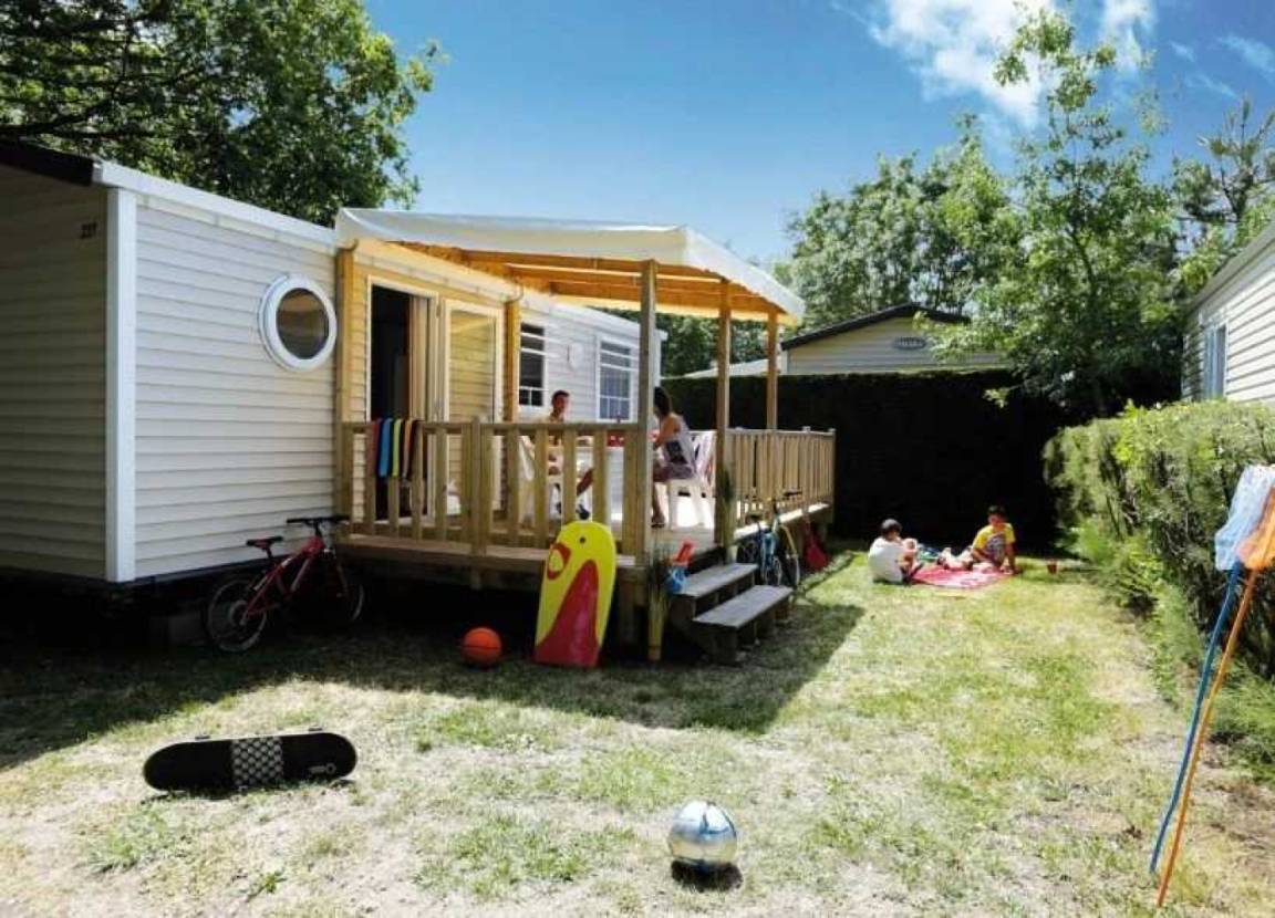 30 M² Camping ∙ 3 Chambres ∙ 6 Personnes - Saint-Pierre-d'Oléron