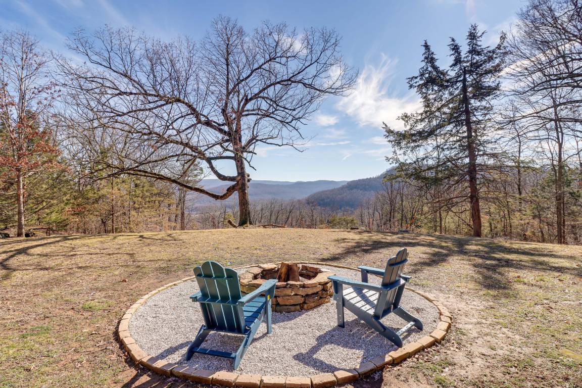 130 M² House ∙ 4 Bedrooms ∙ 9 Guests - Jasper, AR