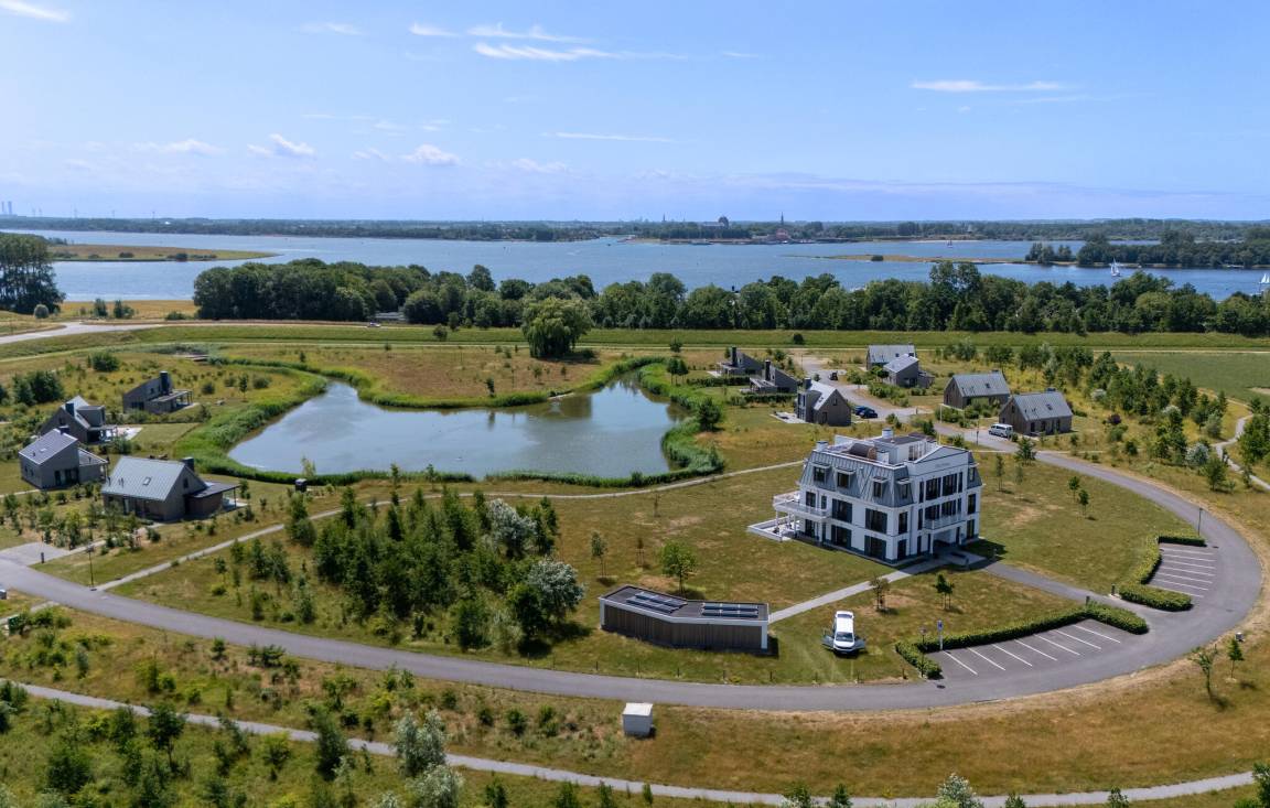 111 M² Ferienhaus ∙ 4 Schlafzimmer ∙ 8 Gäste - De Banjaard