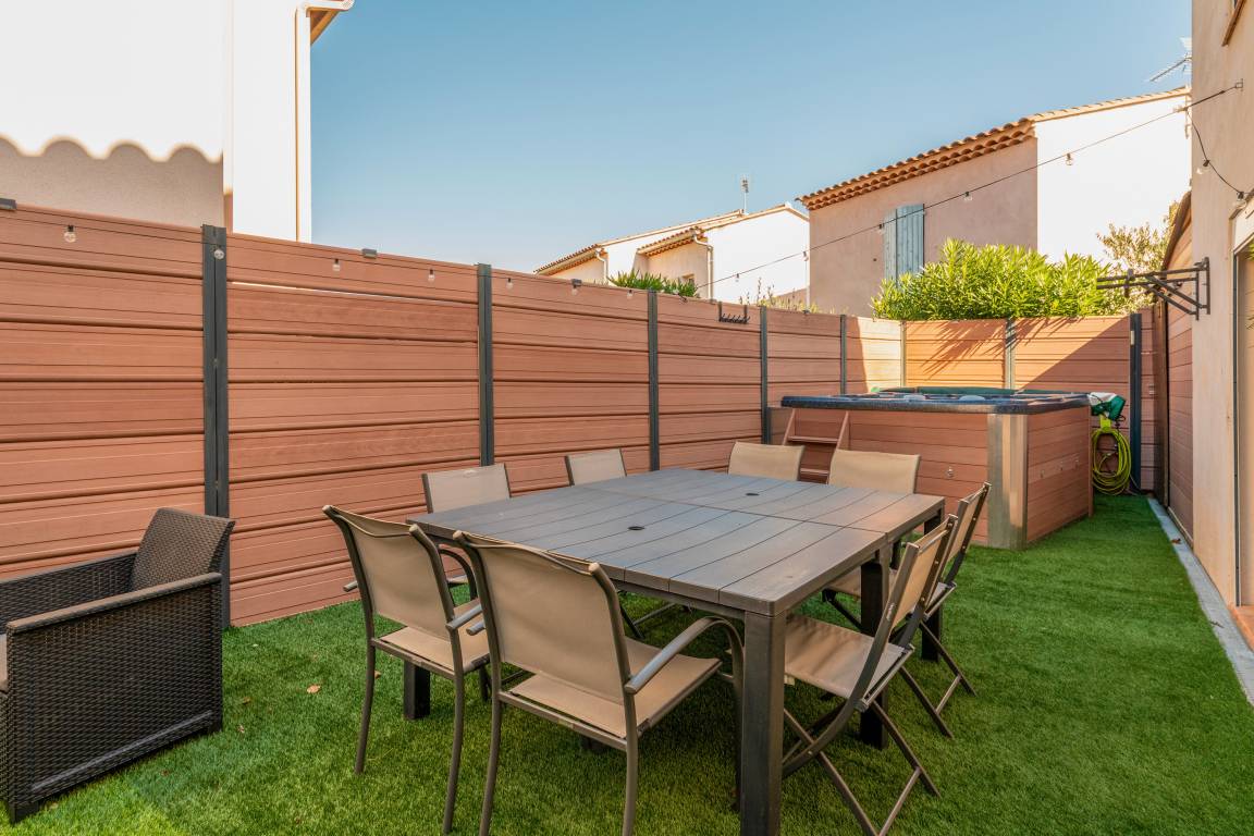 99 M² Villa ∙ 3 Chambres ∙ 6 Personnes - Saint-Rémy-de-Provence