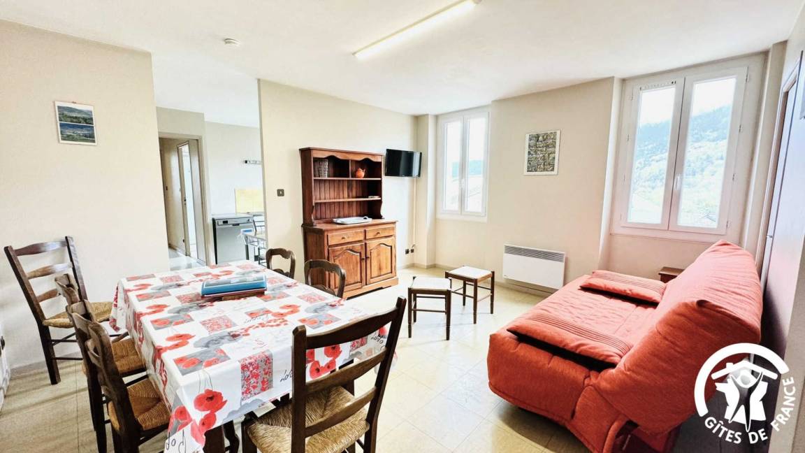 65 M² Gîte ∙ 1 Chambre ∙ 4 Personnes - Pyrénées