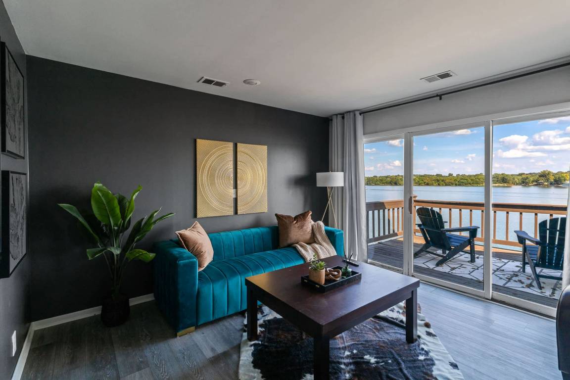 Casa ∙ 5 Habitaciones ∙ 12 Huéspedes - Louisville, KY