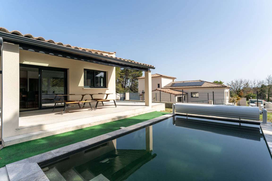 110 M² Villa ∙ 4 Habitaciones ∙ 10 Huéspedes - Suze-la-Rousse