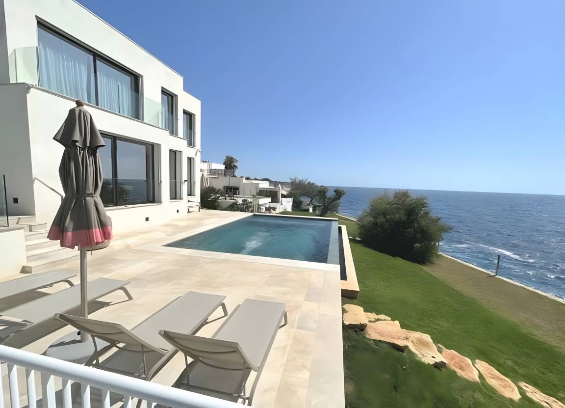 230 M² Villa ∙ 4 Bedrooms ∙ 8 Guests - Manacor