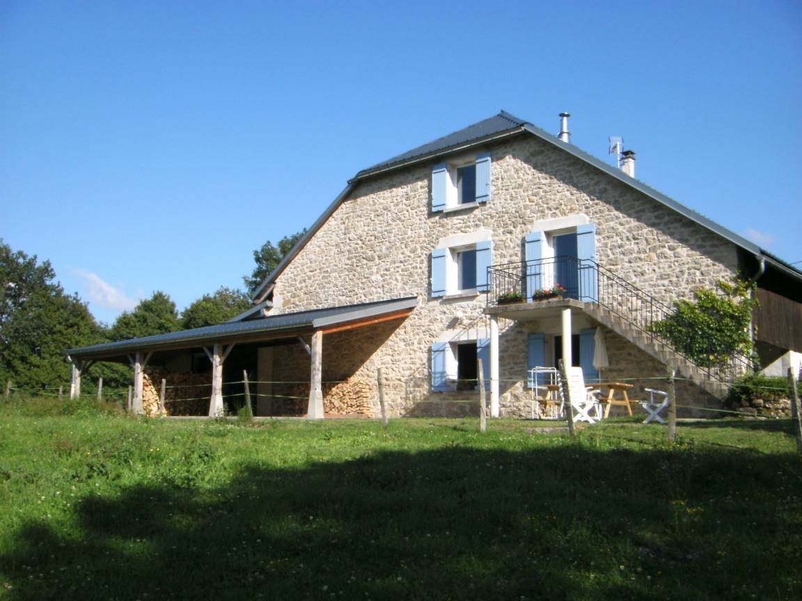 Gîte ∙ 2 Chambres ∙ 7 Personnes - Ain